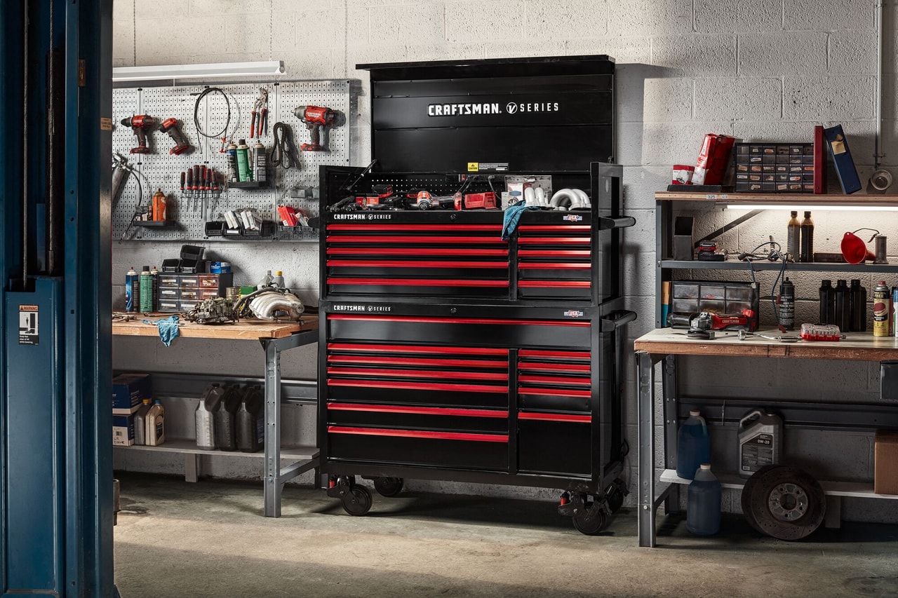 CRAFTSMAN V-SERIES™ 52 Inch Wide 10-Drawer Tool Chest (Black)